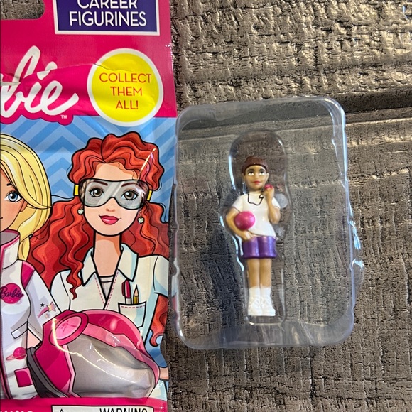 Barbie career figurine Coach | Toys | Barbie Career Miniature Coach ...